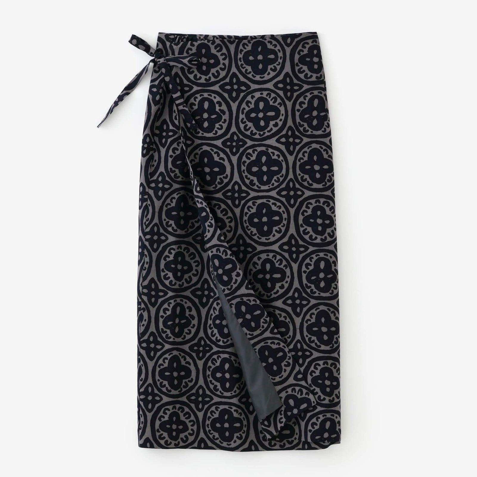 Muslin Wool Wrap Skirt / Continuous Flowers