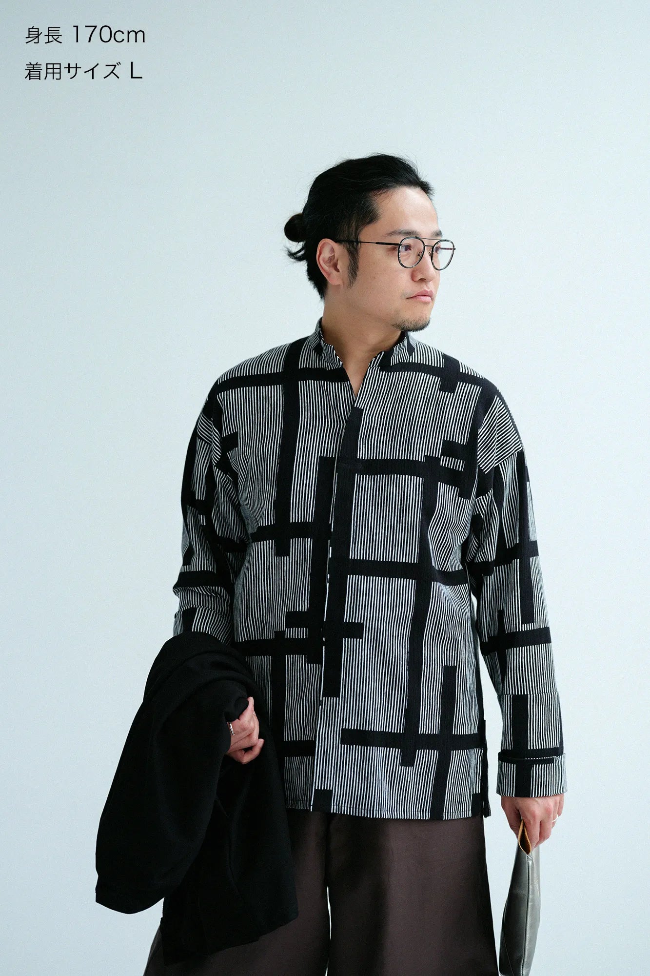 Chizimi Cotton 20/20 Band Collar (Tachieri) lantern sleeve blouse (wit