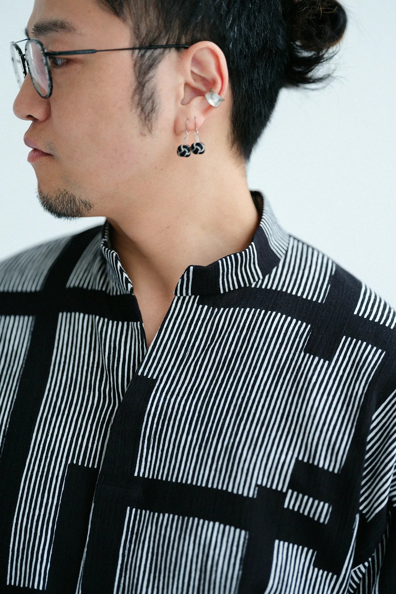 Chizimi Cotton 20/20 Band Collar (Tachieri) lantern sleeve blouse (wit