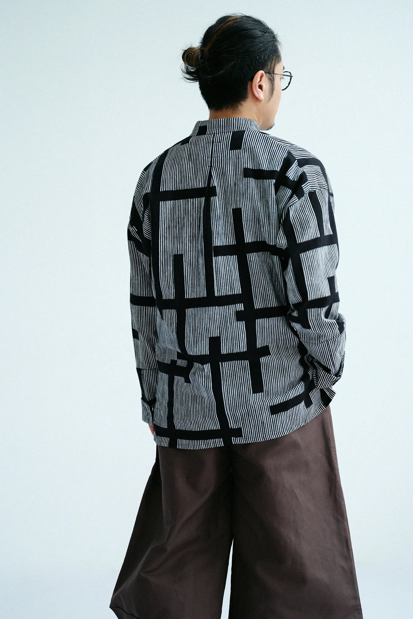 Chizimi Cotton 20/20 Band Collar (Tachieri) lantern sleeve blouse (wit